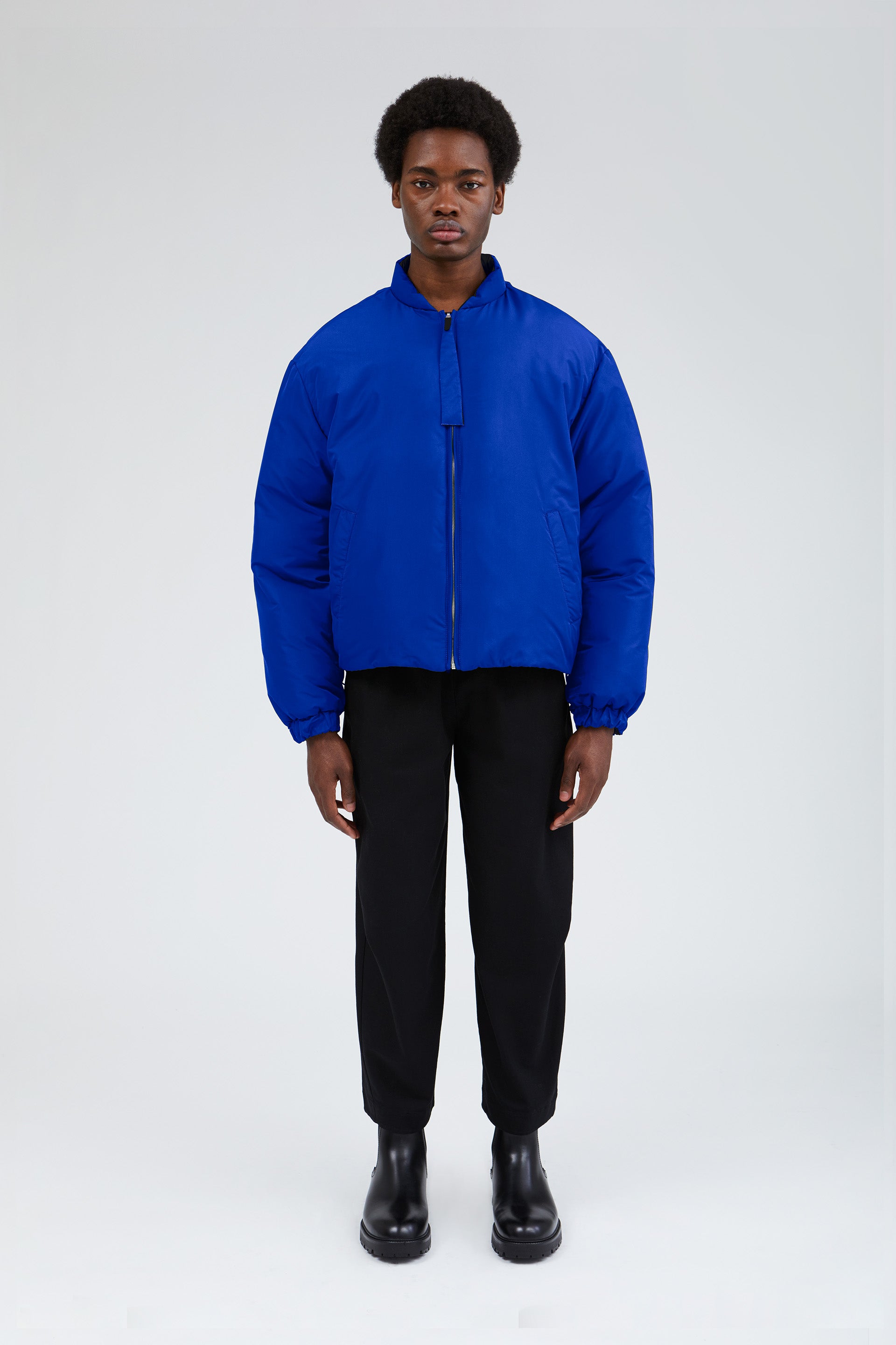 SWISS WASTE JACKET (unisex) – reversible bomber, black/Yves-Klein-blue ...